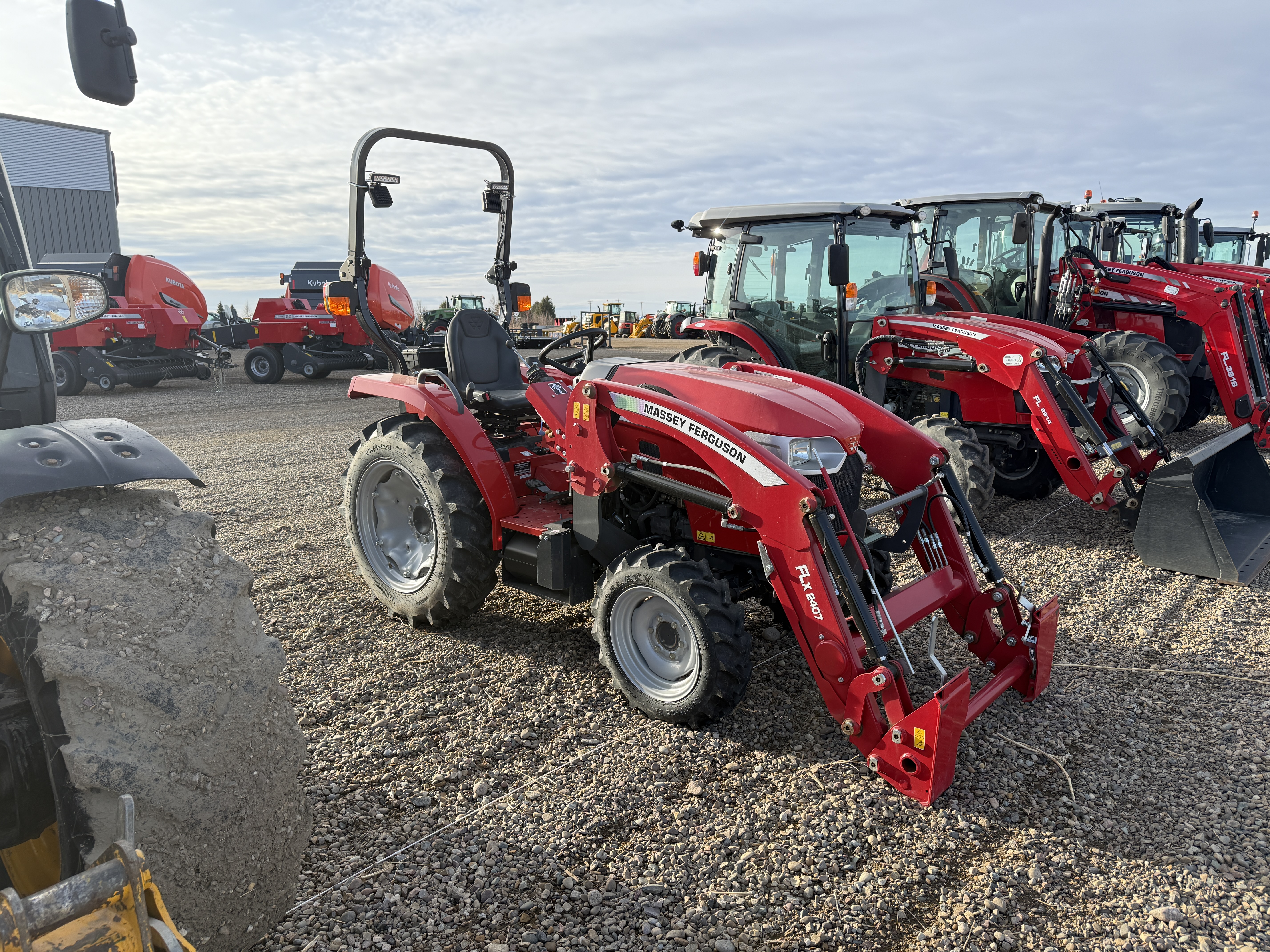 2022 Massey Ferguson MF1840EH Tractor for sale in Taber, AB | IronSearch